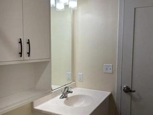 Studio, 1 bath, Apartment 117 Preble St