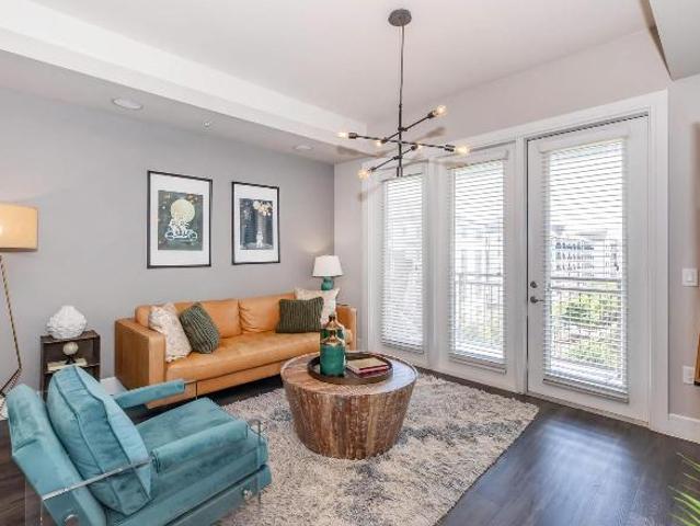 Studio, 1 bath, Apartment 1212 Singleton Boulevard