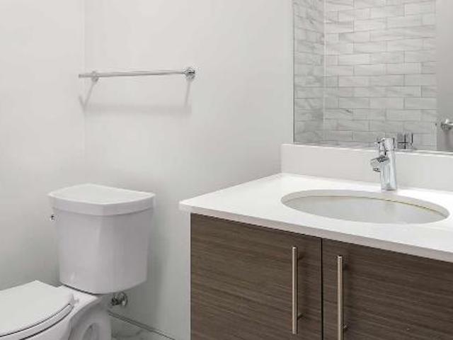 Studio, 1 bath, Apartment 1222 W Madison St