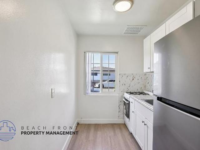 Studio, 1 bath, Apartment 12306 Gale Ave