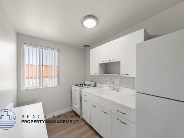 Studio, 1 bath, Apartment 12318 Birch Ave