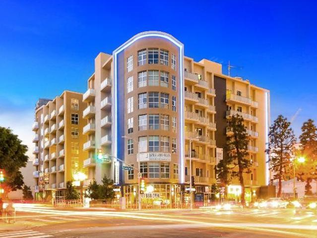 Studio, 1 bath, Apartment 1249 S Grand Avenue