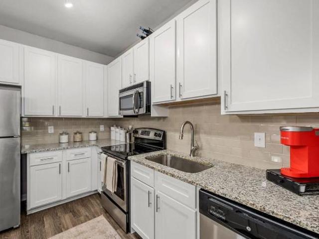 Studio, 1 bath, Apartment 1295 Dresden Dr NE