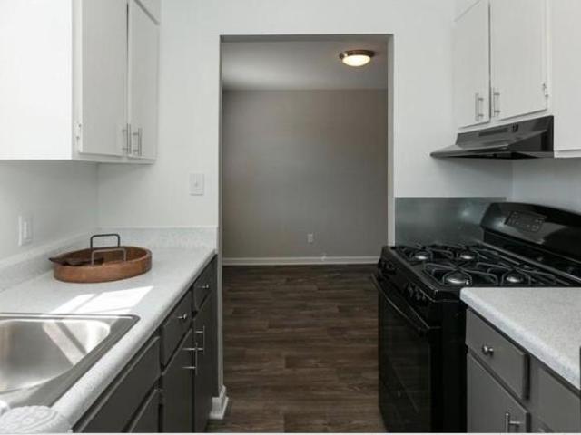 Studio, 1 bath, Apartment 130 Cole Manor Drive
