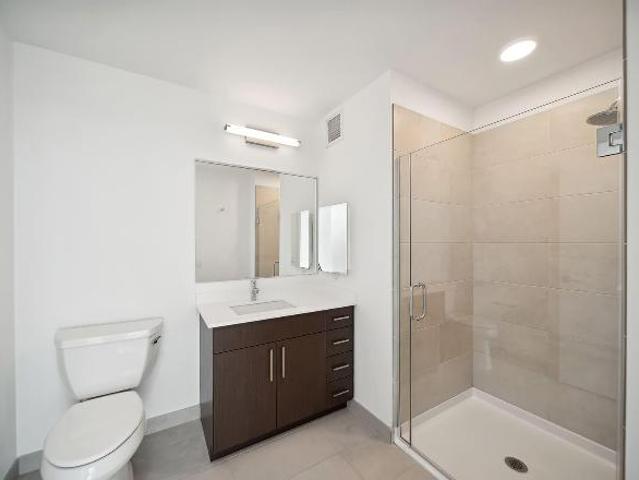 Studio, 1 bath, Apartment 1326 S Michigan Ave