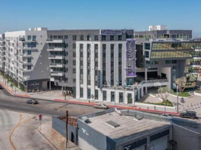 Studio, 1 bath, Apartment 1331 N Cahuenga Blvd