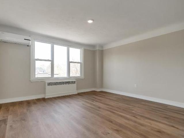 Studio, 1 bath, Apartment 133 Prospect St S