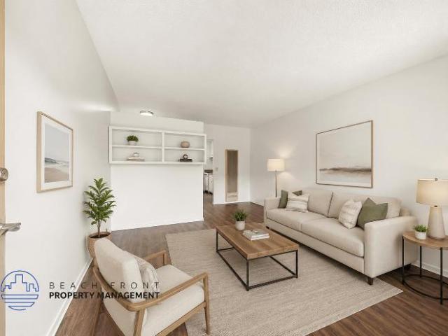 Studio, 1 bath, Apartment 13444 13460 Prairie Ave