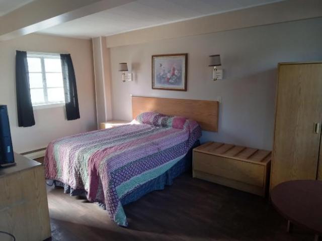 Studio, 1 bath, Apartment 1385 Us Route