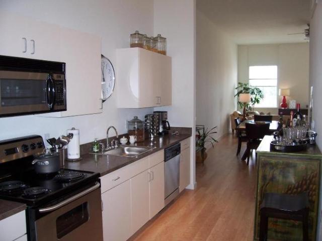 Studio, 1 bath, Apartment 1403 Slocum St