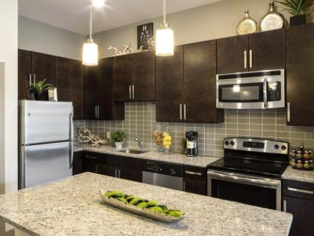 Studio, 1 bath, Apartment 14 Audubon Road