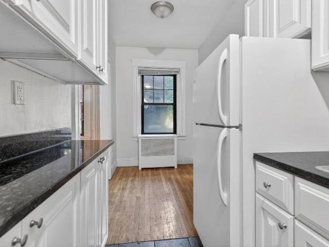 Studio, 1 bath, Apartment 1558 Mass Ave