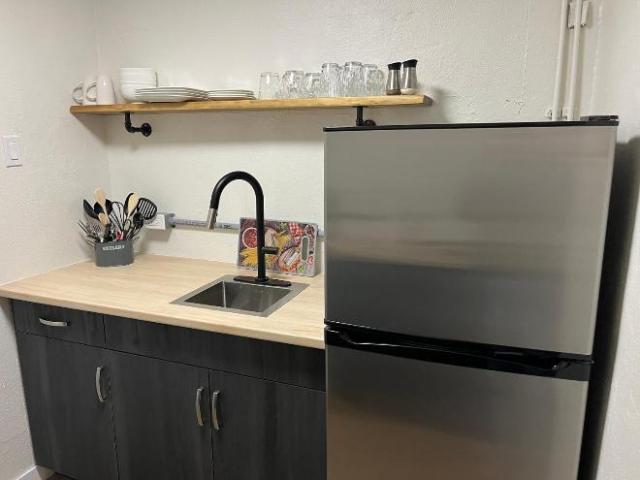 Studio, 1 bath, Apartment 1578 Kelly Lake Road