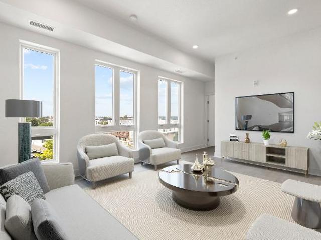 Studio, 1 bath, Apartment 1586 N Hooker St