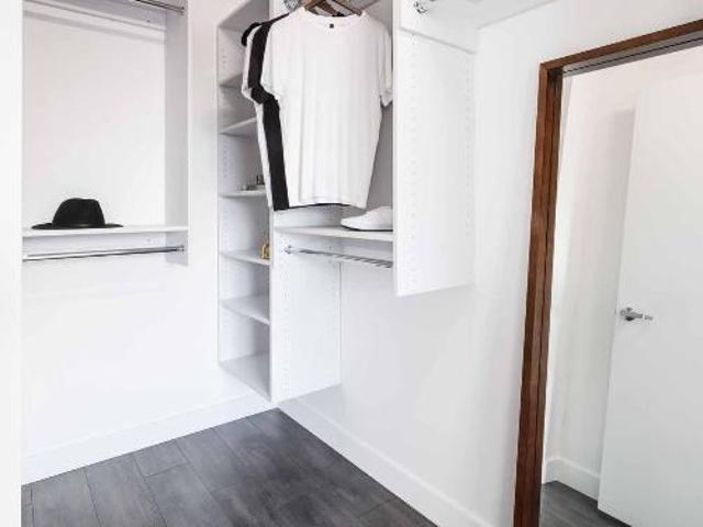 Studio, 1 bath, Apartment 1590 Elmwood Ave