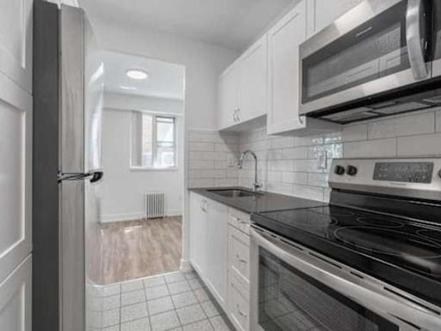 Studio, 1 bath, Apartment 161 St George St