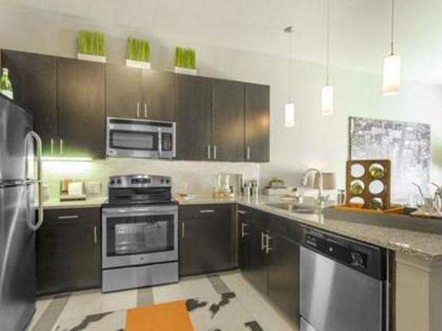 Studio, 1 bath, Apartment 1855 Payne St