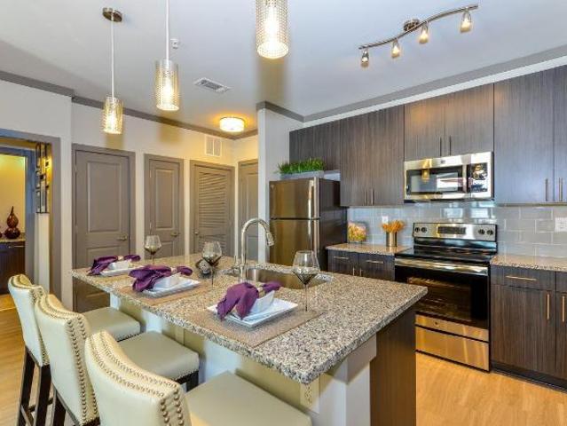 Studio, 1 bath, Apartment 185 Cliftwood Dr