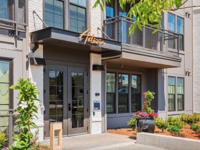 Studio, 1 bath, Apartment 200 E Cama St