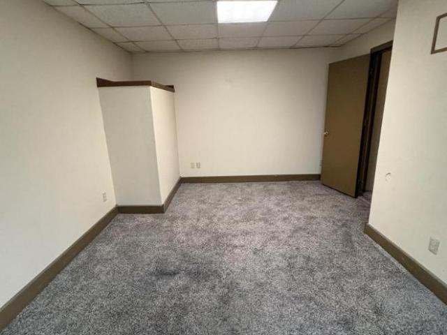 Studio, 1 bath, Apartment 200 South Main Street