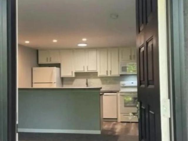 Studio, 1 bath, Apartment 2015 N McCord Rd