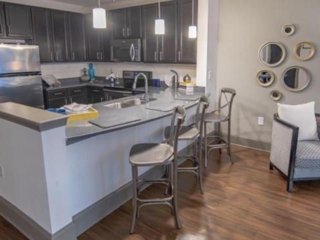 Studio, 1 bath, Apartment 201 Park at North Hills St