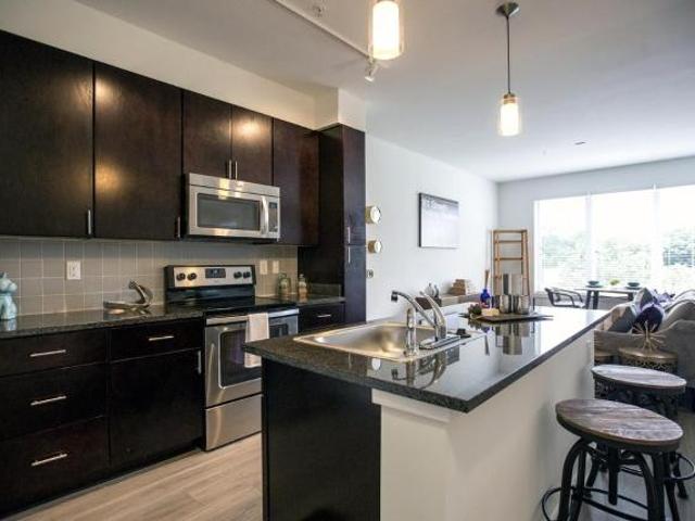 Studio, 1 bath, Apartment 205 W Davie St