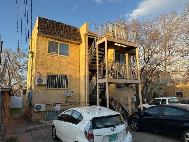 Studio, 1 bath, Apartment 2104 Lead Ave SE