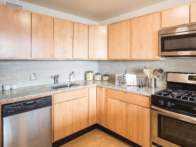 Studio, 1 bath, Apartment 2101 S Michigan Ave