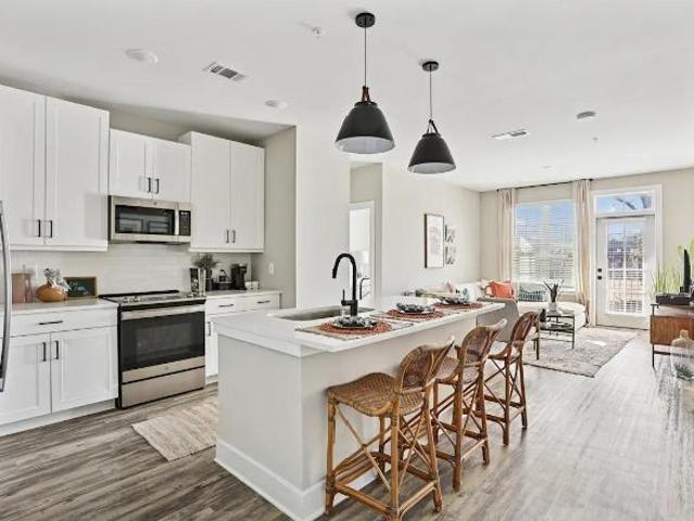 Studio, 1 bath, Apartment 2167 Bolton Dr NW