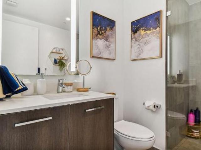 Studio, 1 bath, Apartment 230 Ne 4th St