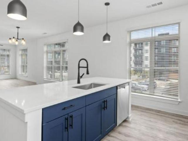 Studio, 1 bath, Apartment 2314 Berryhill Rd