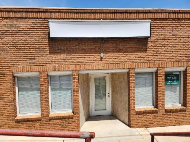 Studio, 1 bath, Apartment 233 W Taylor St