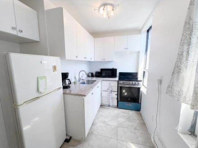 Studio, 1 bath, Apartment 249 Logan Avenue