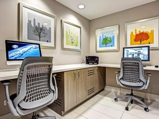 Studio, 1 bath, Apartment 2555 N Clark St