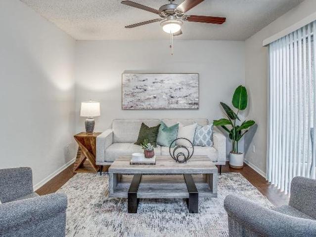 Studio, 1 bath, Apartment 2604 Furrs St
