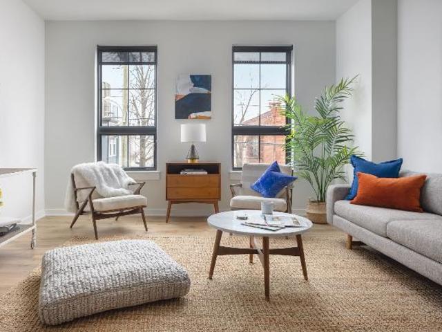 Studio, 1 bath, Apartment 2601 Poplar Street
