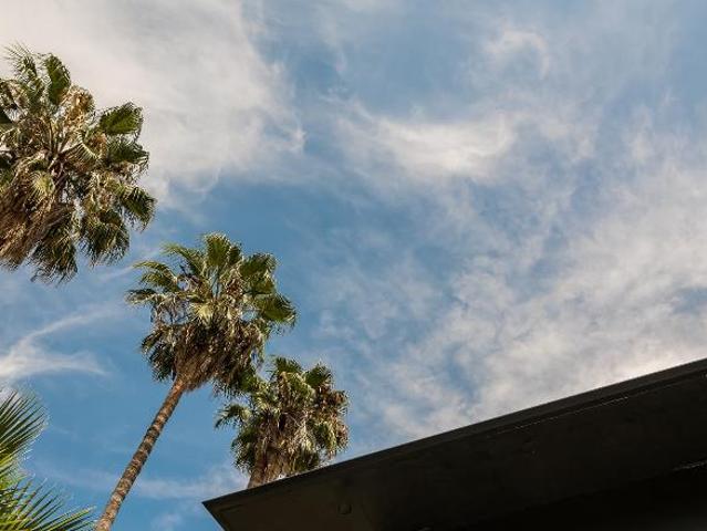 Studio, 1 bath, Apartment 262 North Los Robles Avenue