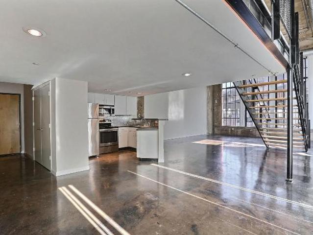 Studio, 1 bath, Apartment 2700 Canton St
