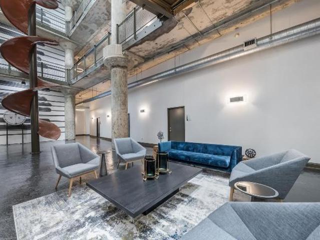 Studio, 1 bath, Apartment 2700 Canton St