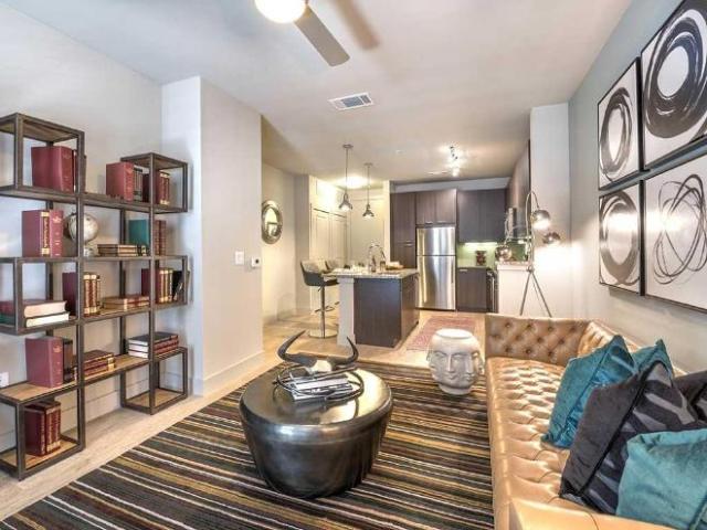 Studio, 1 bath, Apartment 2924 Lucas Dr