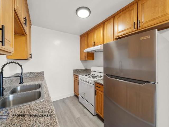 Studio, 1 bath, Apartment 2931 W 141st Place