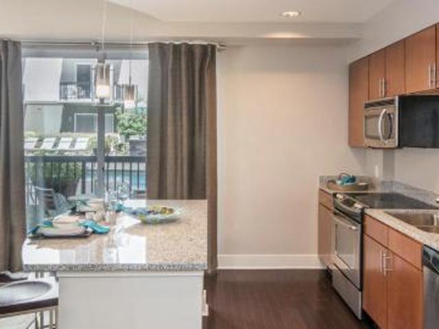 Studio, 1 bath, Apartment 300 W Hargett St