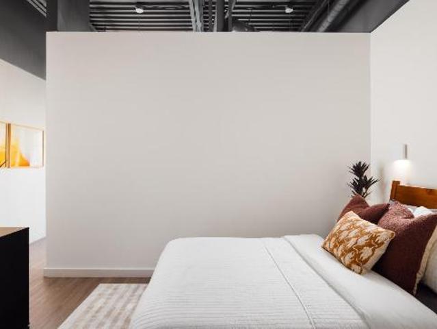 Studio, 1 bath, Apartment 3010 N 2nd St