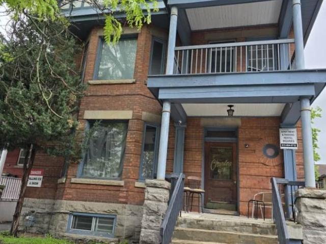 Studio, 1 bath, Apartment 301 Wilbrod Street
