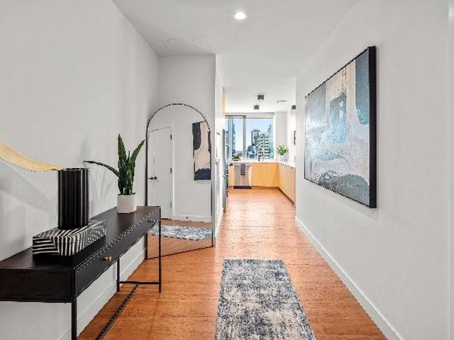 Studio, 1 bath, Apartment 3025 John F Kennedy Boulevard