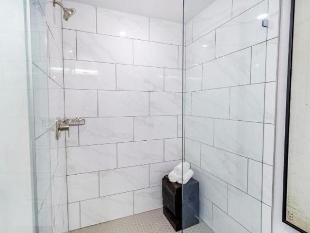 Studio, 1 bath, Apartment 3111 S Dixie Highway