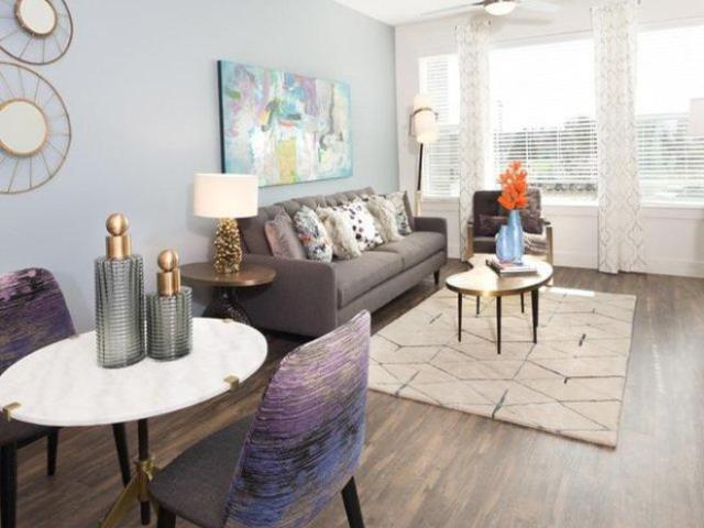 Studio, 1 bath, Apartment 320 Singleton Boulevard
