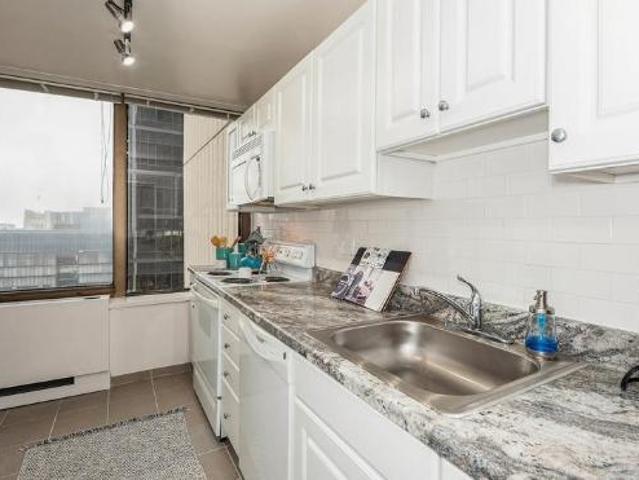 Studio, 1 bath, Apartment 333 E Ontario St
