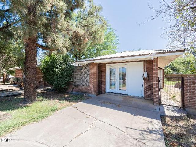 Studio, 1 bath, Apartment 351 E Encanto Drive